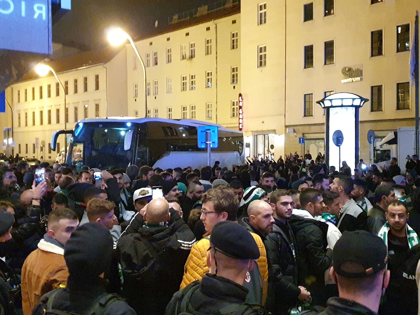 Maccabi fans receive the players outside the hotel in Prague